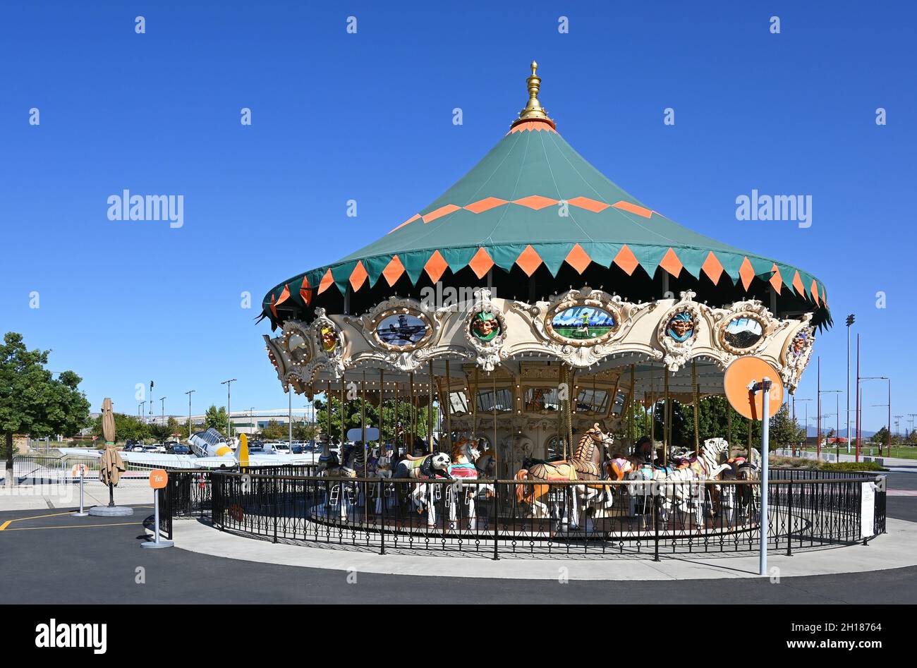 IRVINE, CALIFORNIA - 15 OCT 2021: The Great Park Carousel Ride, one of ...