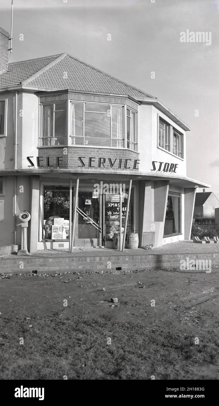 Historical grocery shop hi-res stock photography and images - Alamy