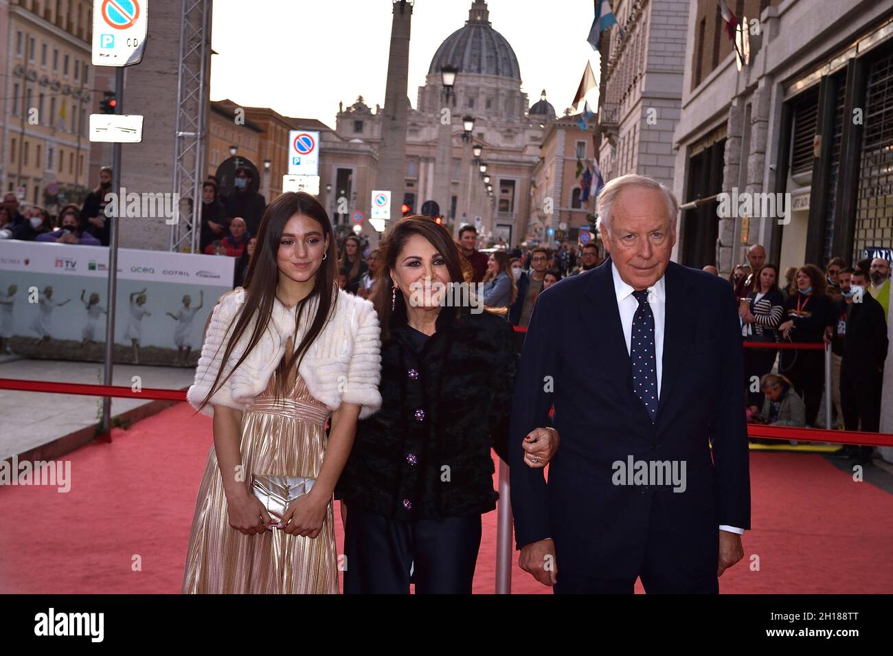 ROME, ITALY - OCTOBER 16: Gala Martinucci, Beatrice Bulgari , Nicola ...
