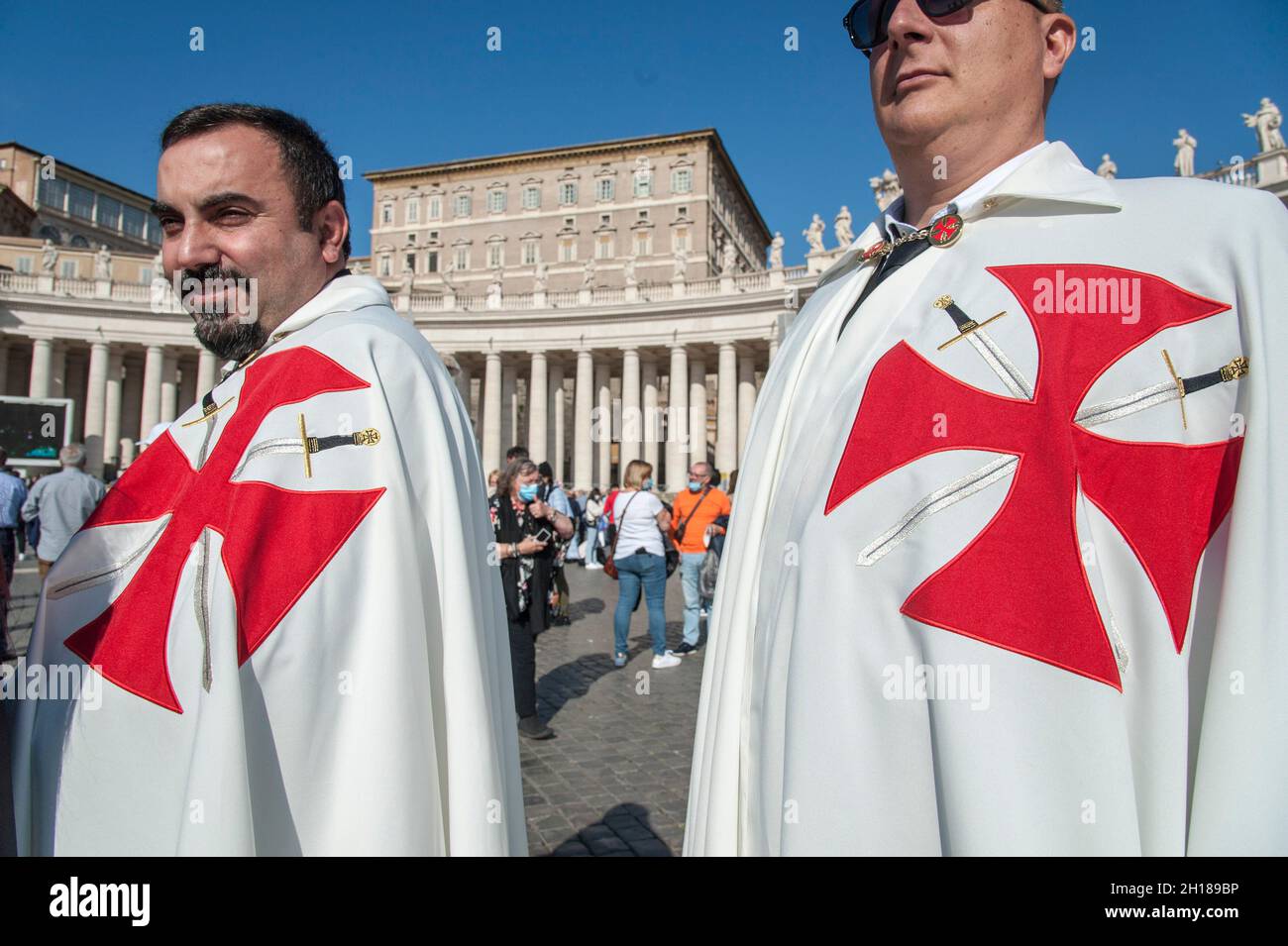 Knights templar group hi-res stock photography and images - Alamy