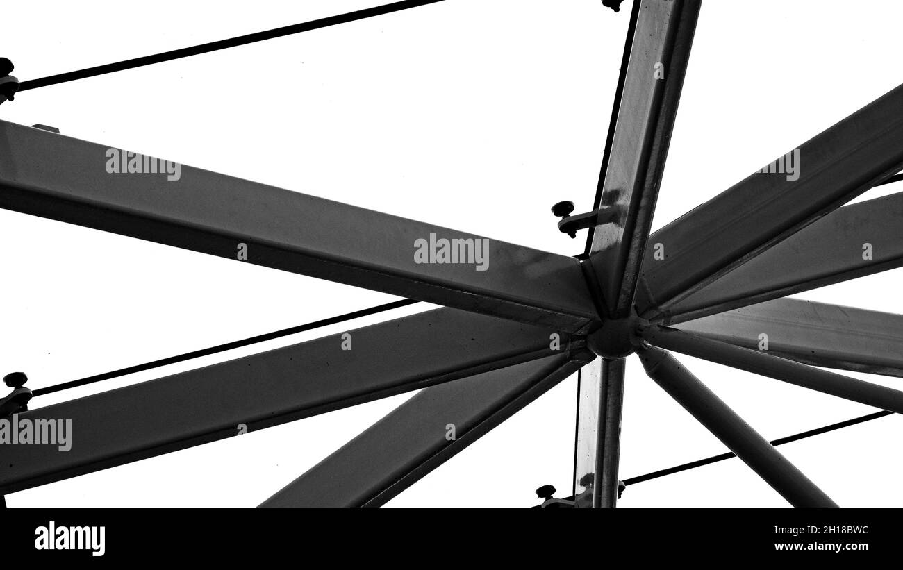 Roof support structure hi-res stock photography and images - Alamy