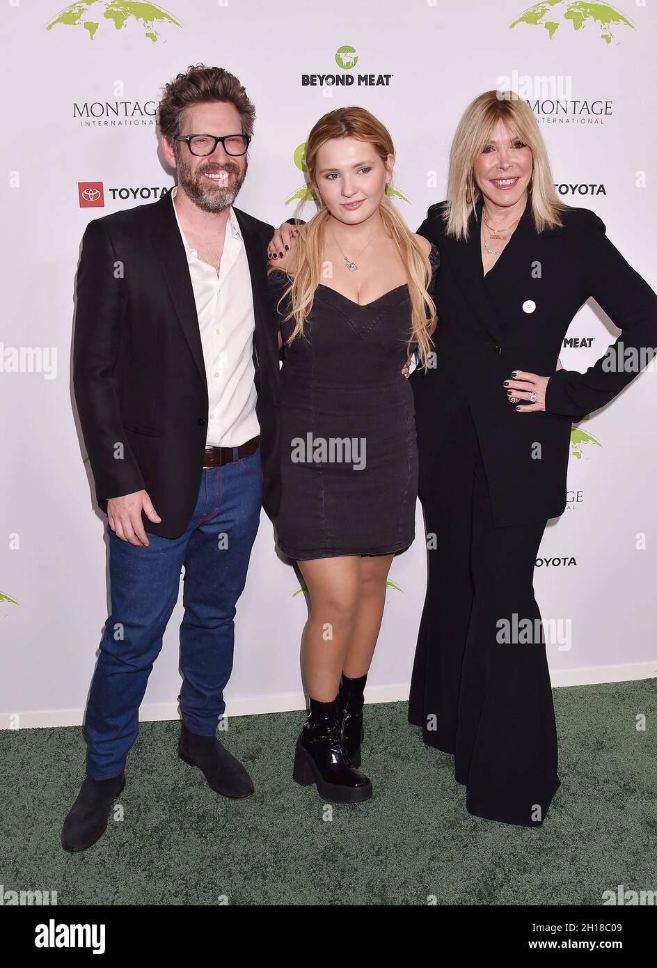 LOS ANGELES, CA - OCTOBER 16: (L-R) K. Asher Levin, Abigail Breslin and ...