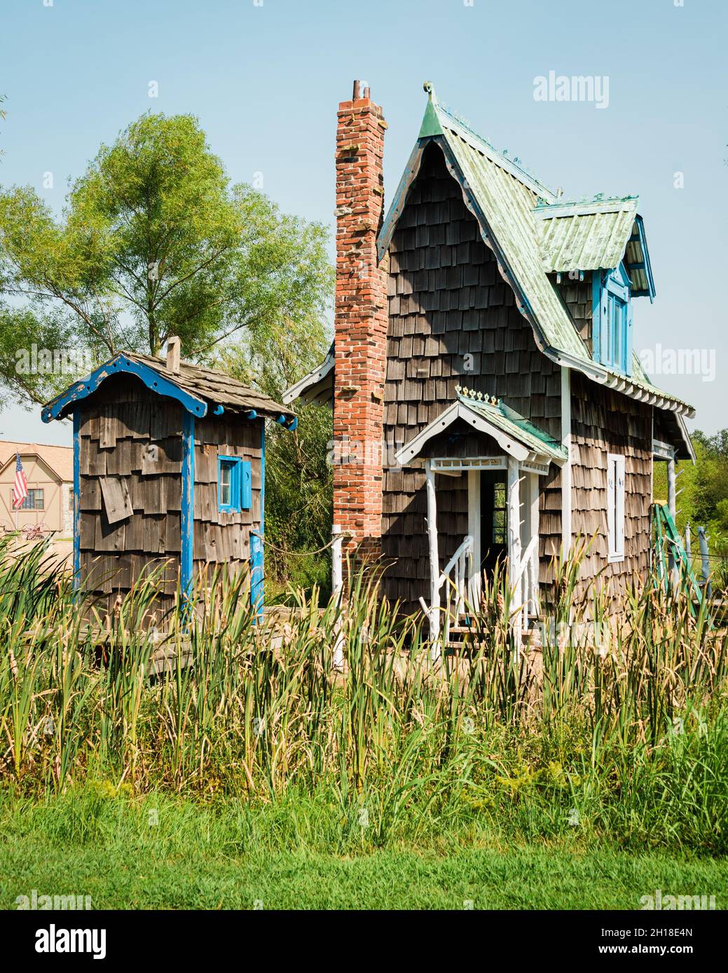 An interesting house, in Red Oak II, on Route 66 in Missouri Stock ...