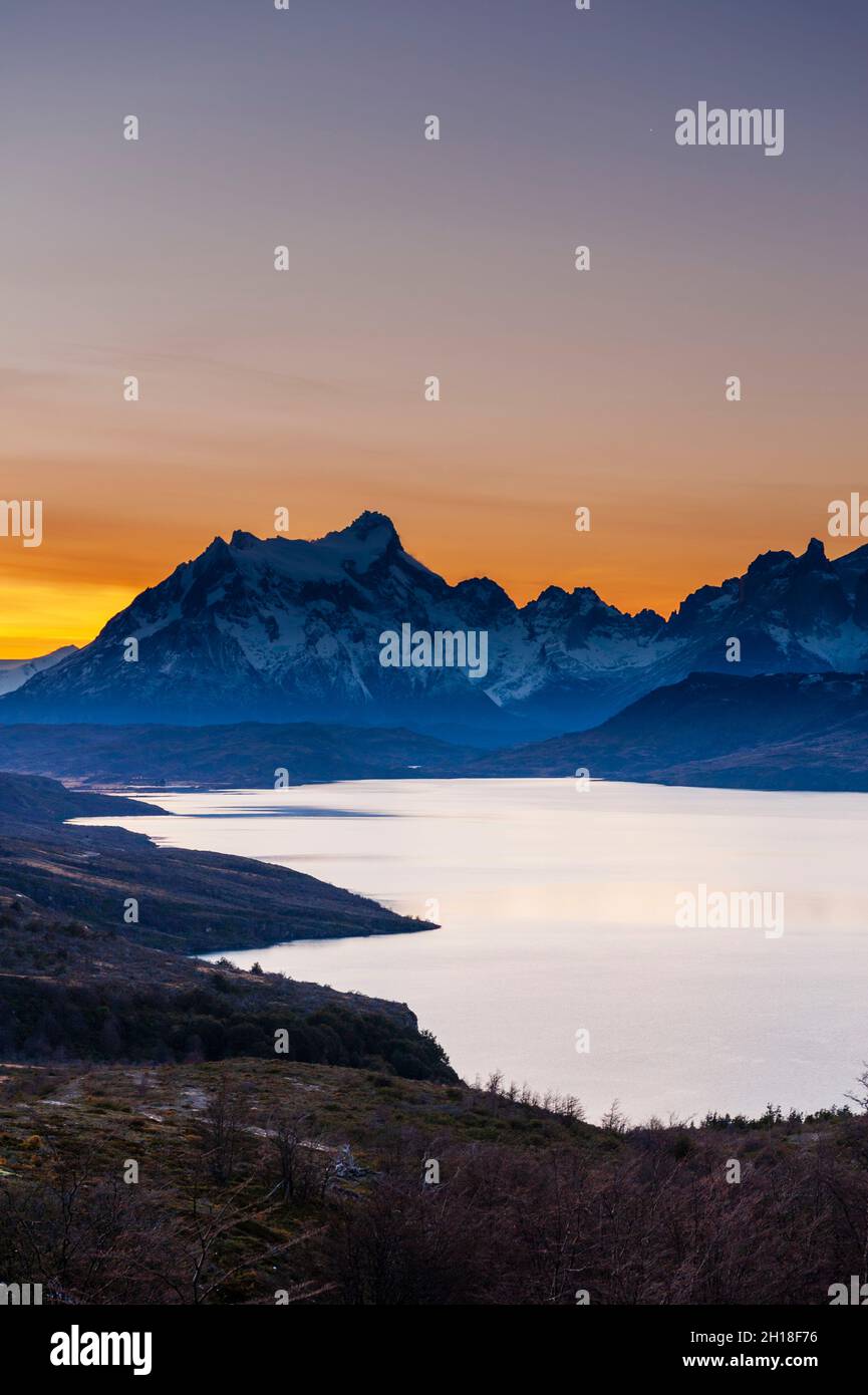 A view of Lago del Toro and Torres del Paine at sunset. Ultima ...