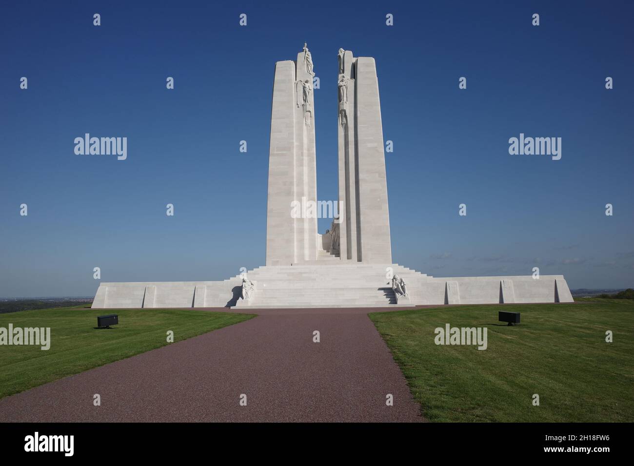 Canadian national memorial at Vimy Ridge near Arras, France Stock Photo ...