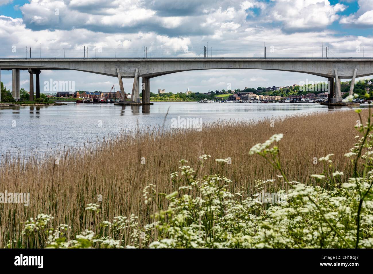 Medway bridge river hi-res stock photography and images - Alamy