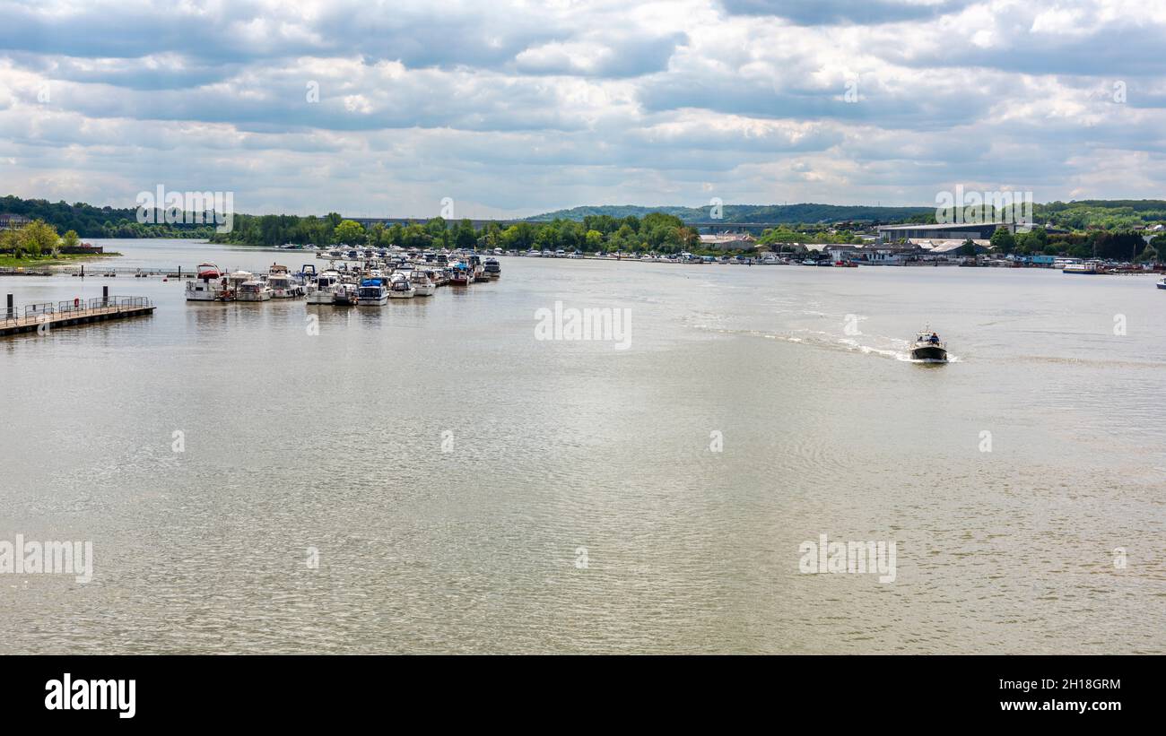 River Medway at Rochester in Kent, England Stock Photo - Alamy