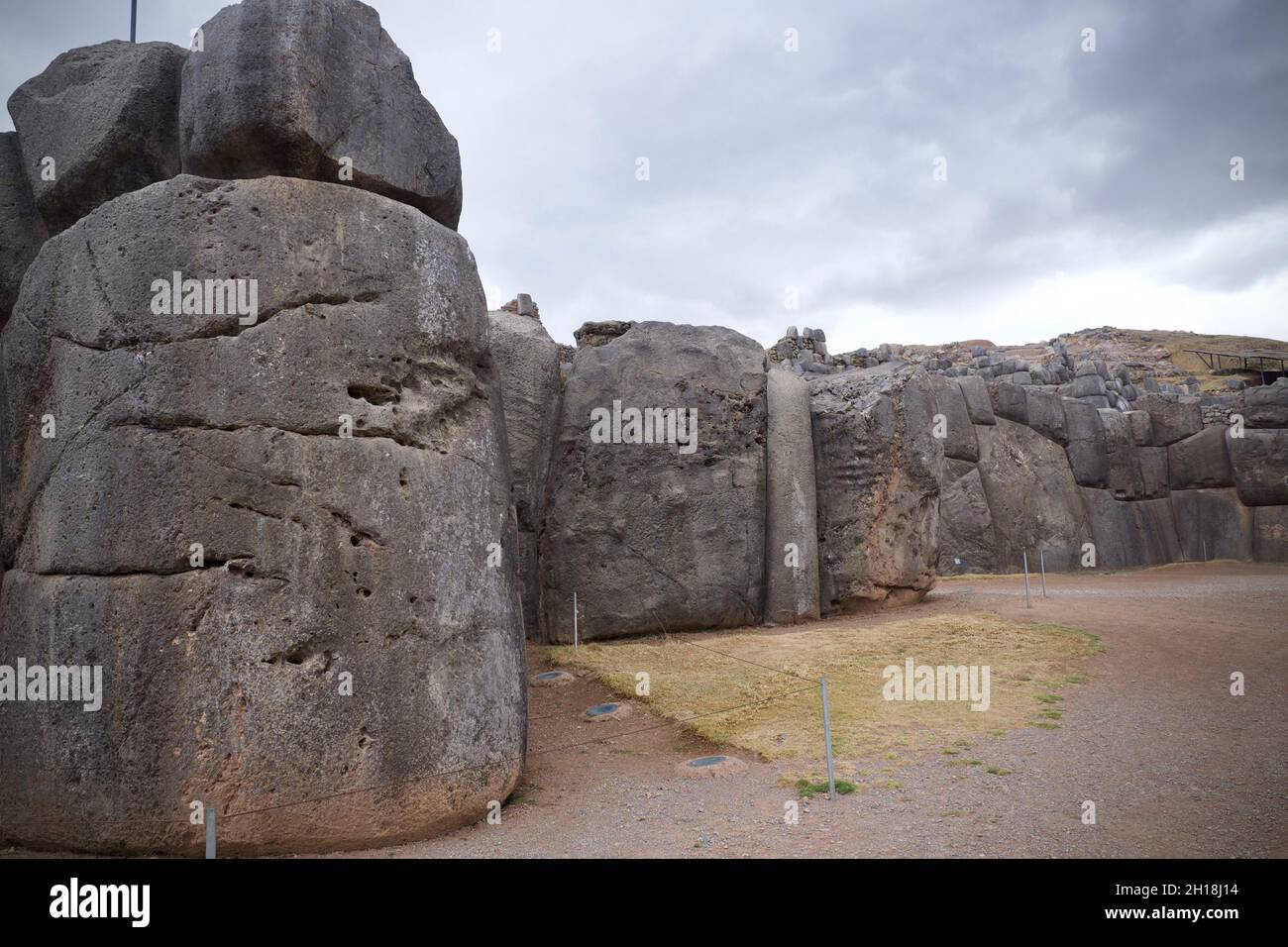 Ruins of Inca fortress of Sacsayhuamán above Cusco, Peru Stock Photo ...