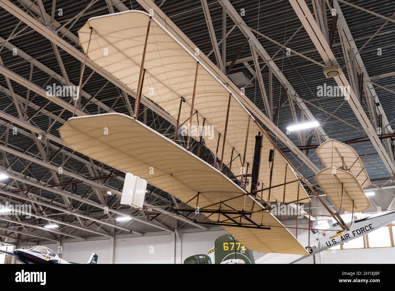 A replica of the 1903 Wirght Flyer, the first powered airplane to fly ...