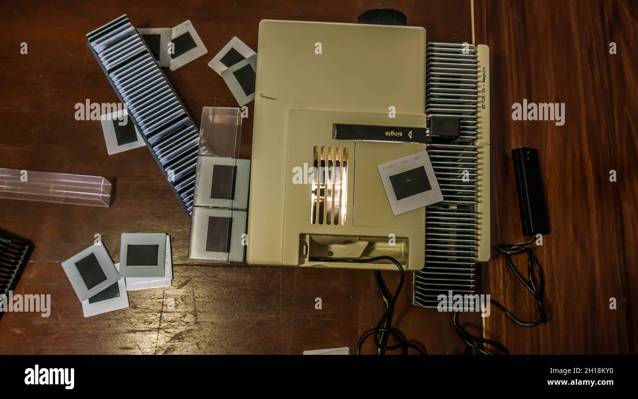 Modern digital cinema projector hi-res stock photography and images - Alamy