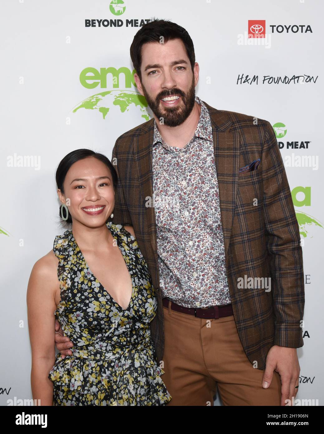 16 October 2021 - Los Angeles, California - Linda Phan and Drew Scott ...
