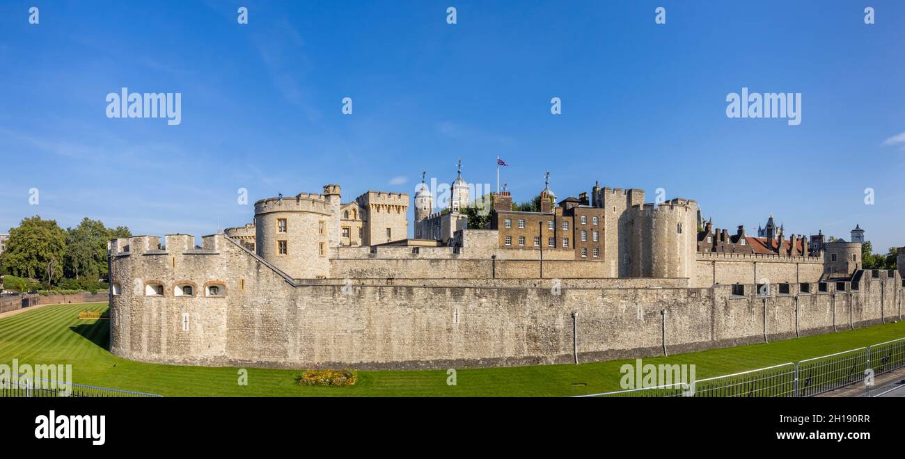 The iconic Tower of London, a leading historic tourist attraction in ...