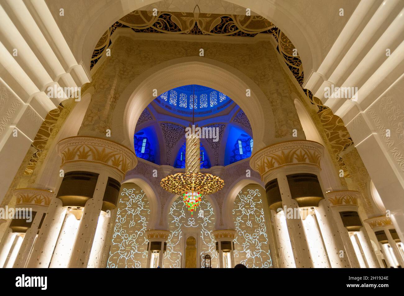 An interior view of part of the Sheikh Zayed Grand Mosque. Sheikh Zayed ...