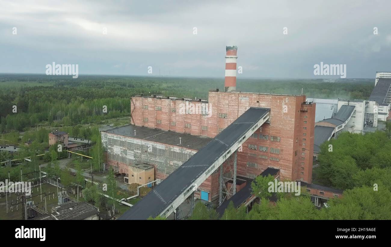 Aerial view empty factory building hi-res stock photography and images ...
