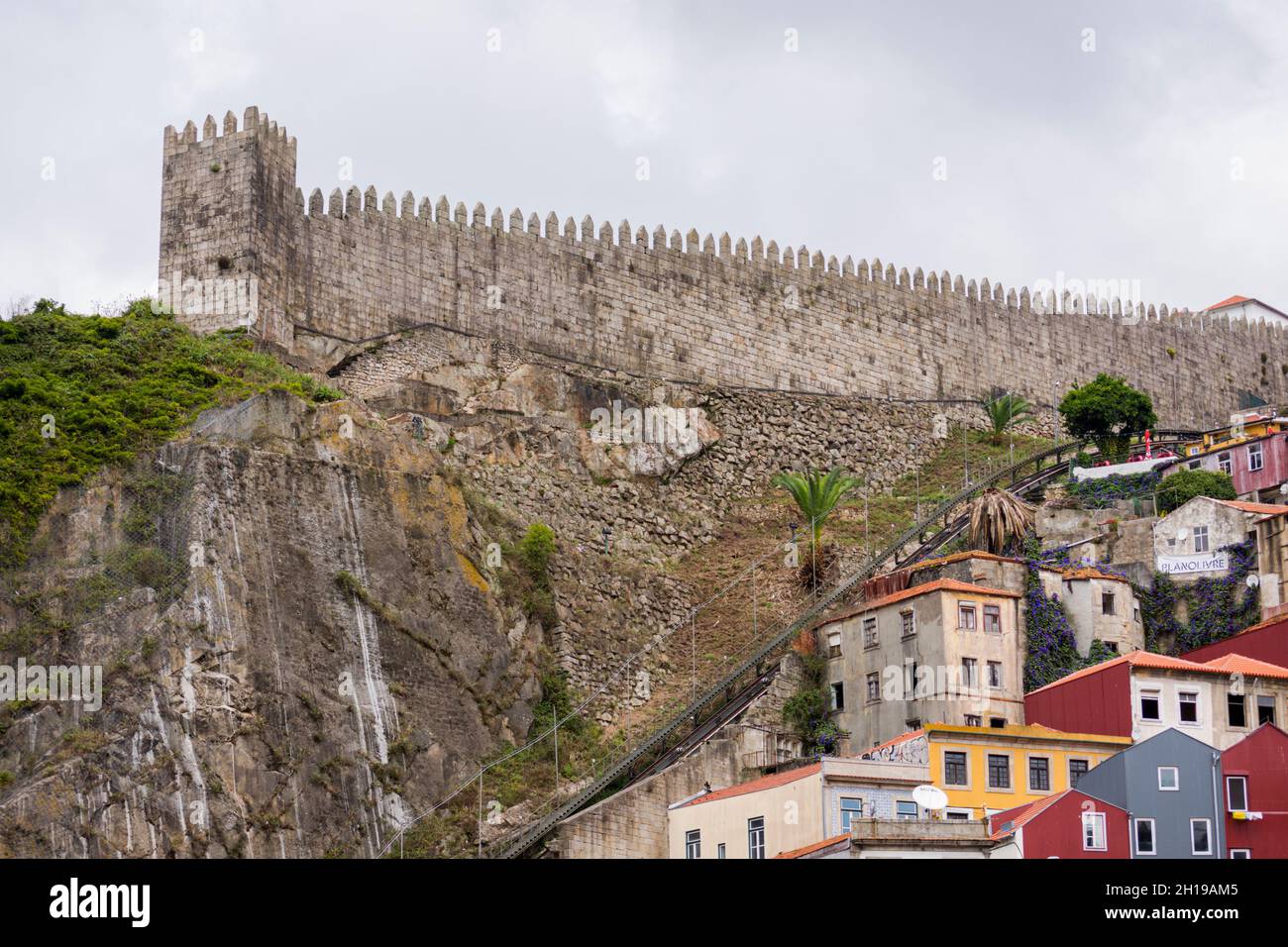 Fernandine wall porto portugal hi-res stock photography and images - Alamy