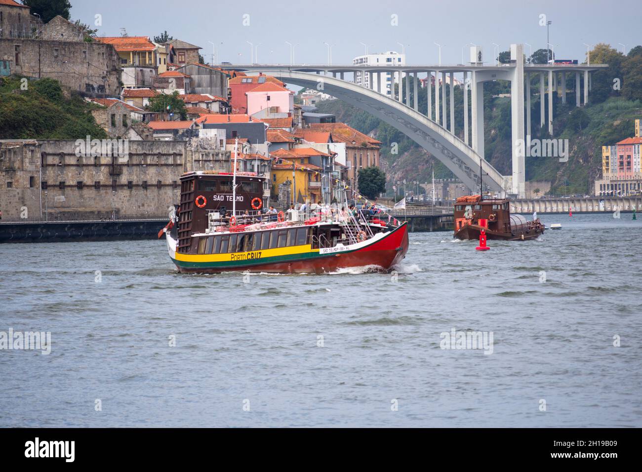 Tourist boat on Douro river, Porto, Portugal Stock Photo - Alamy