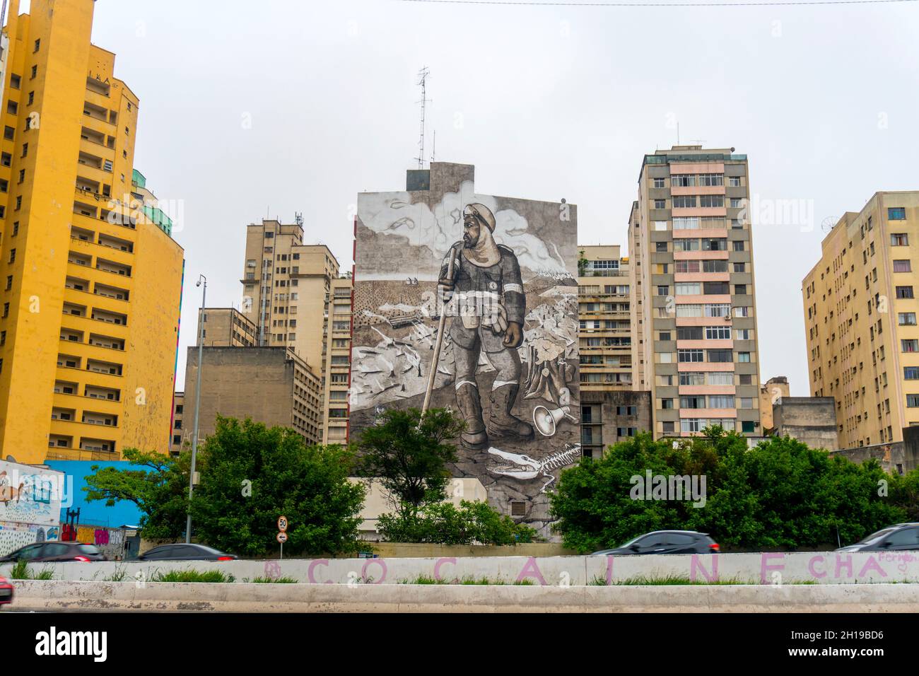 October 16, 2021: Brazilian artist and activist Mundano works on the ...