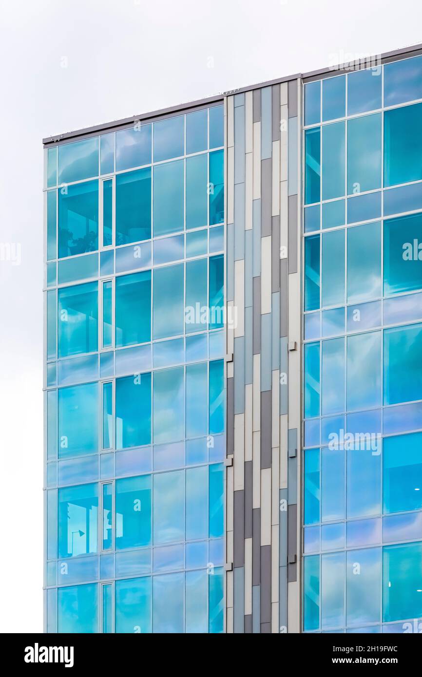 Renovated apartment building tower hi-res stock photography and images ...