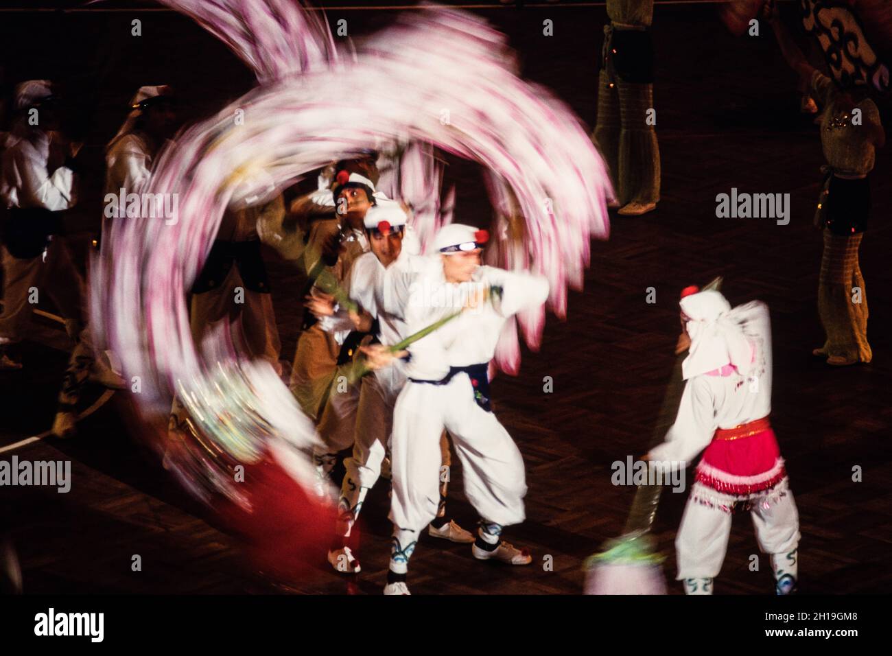 National dragon dance competition hi-res stock photography and images ...