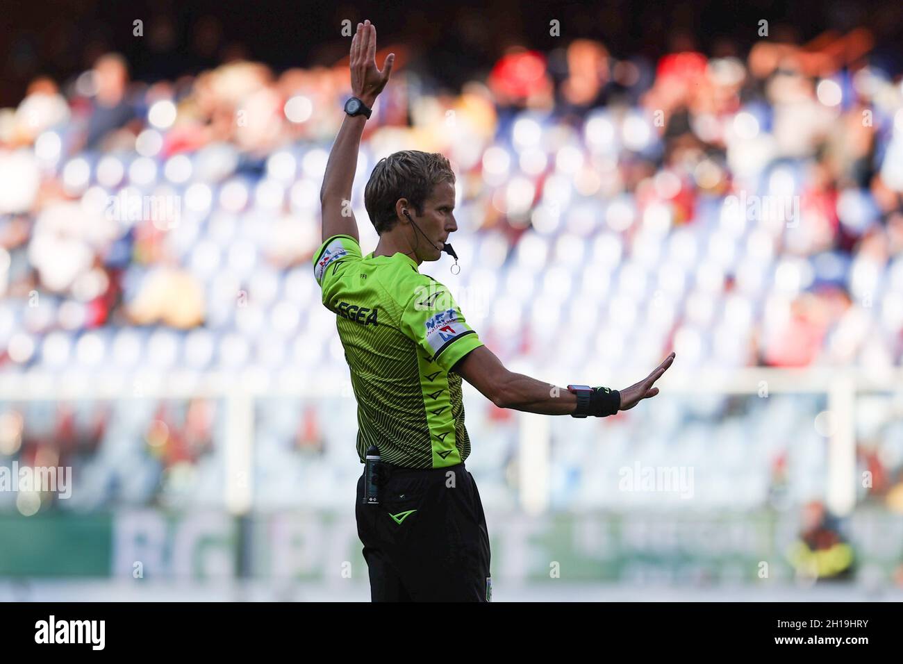 Referee chiffi hi-res stock photography and images - Alamy