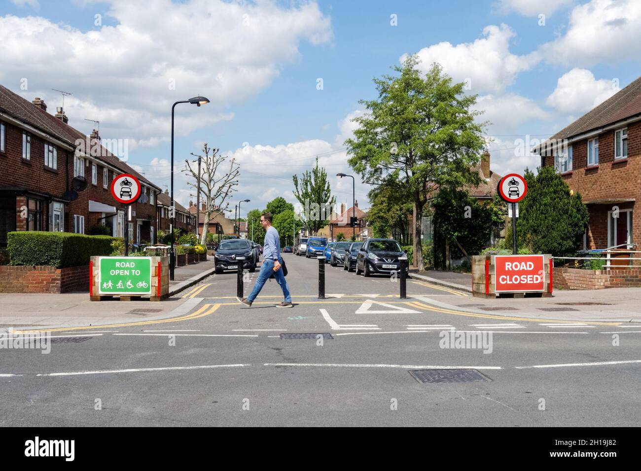 London traffic signs hi-res stock photography and images - Alamy
