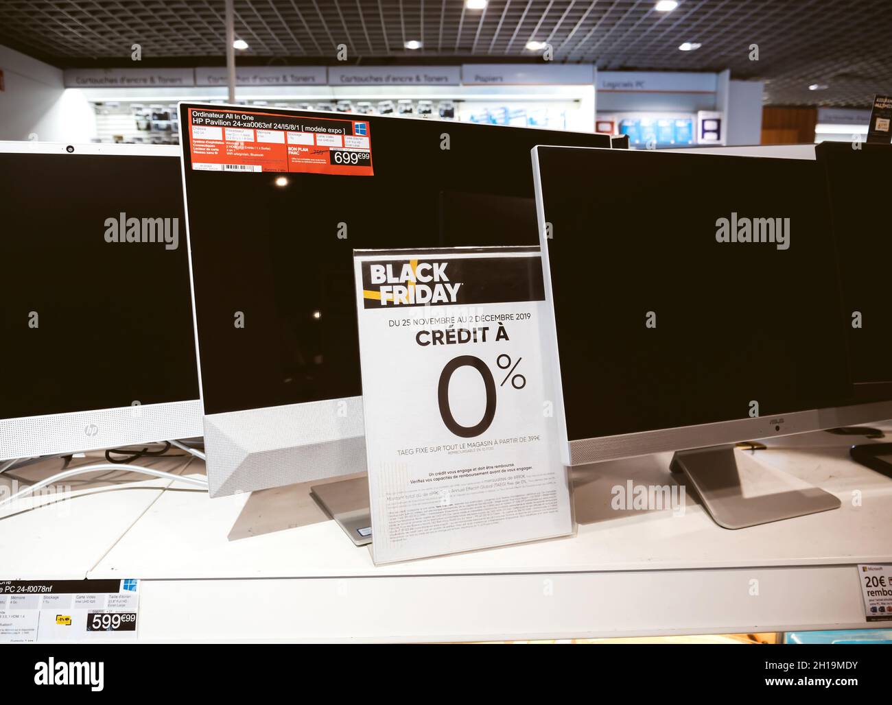 All in one hp computer hi-res stock photography and images - Alamy