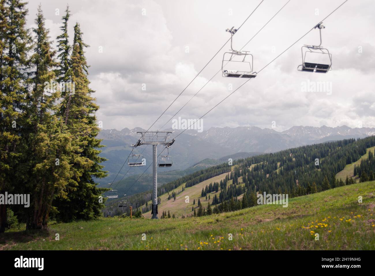 Vail mountain resorts ski hi-res stock photography and images - Alamy