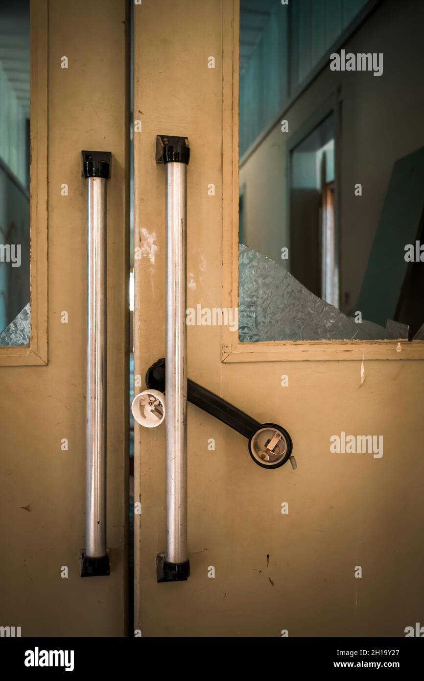 Vertical shot broken door hi-res stock photography and images - Alamy