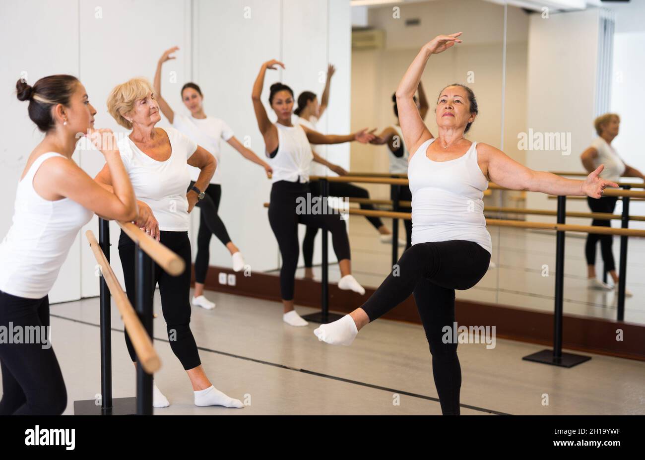 Ballet teacher and student hi-res stock photography and images - Alamy