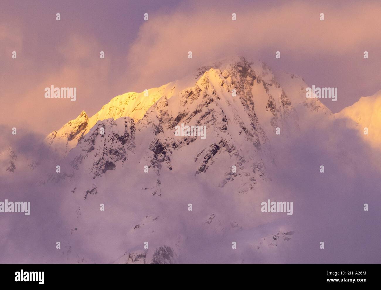 Beautiful winter landscape snowy mountains hi-res stock photography and ...