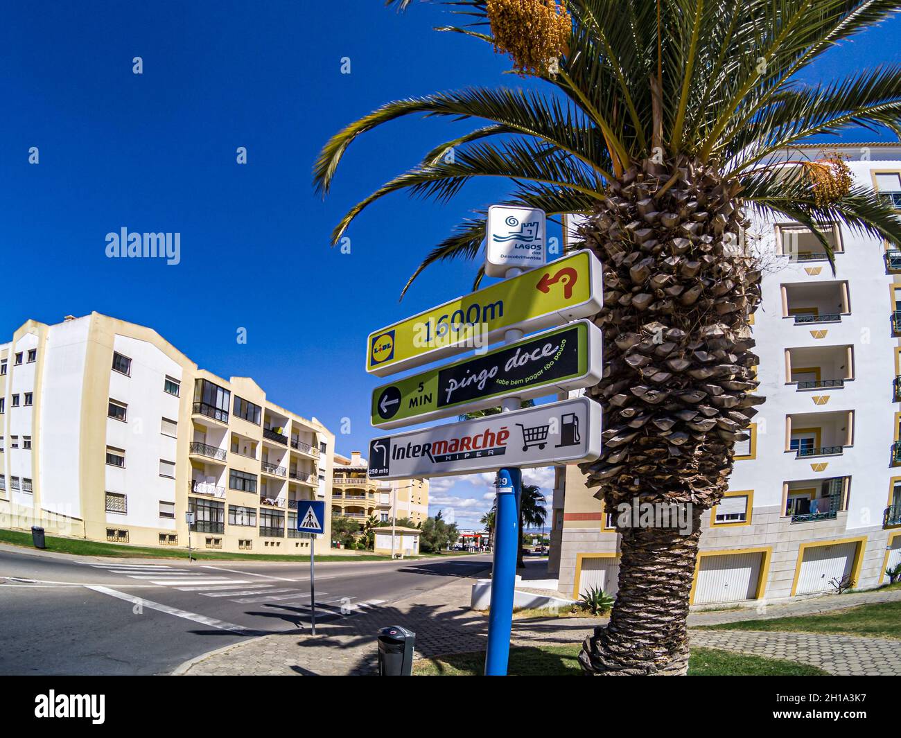 LAGOS, PORTUGAL - Sep 23, 2021: Shopping in Portugal: a sign indicating ...
