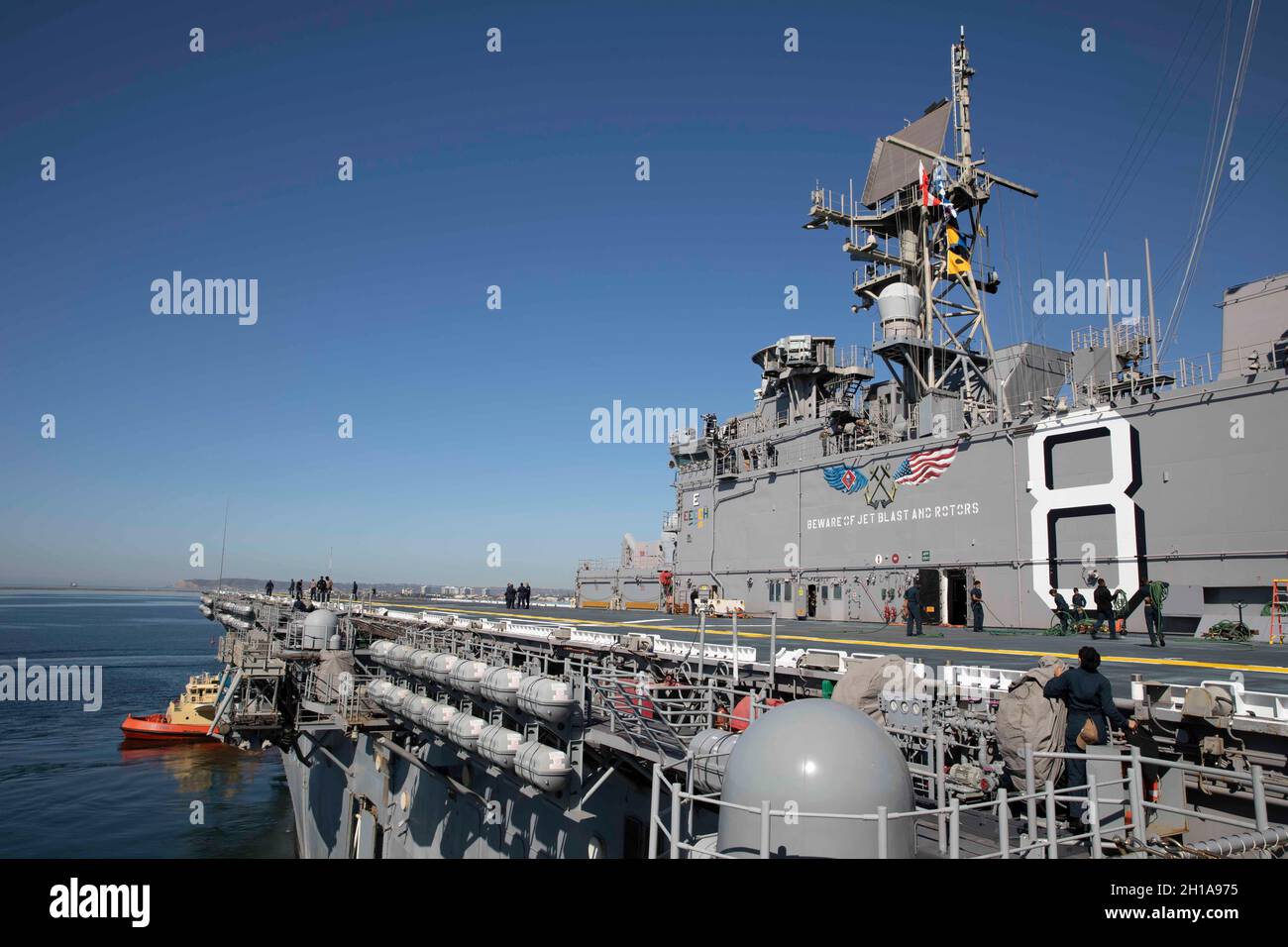 SAN DIEGO (Oct. 13, 2021) – Amphibious assault ship USS Makin Island ...
