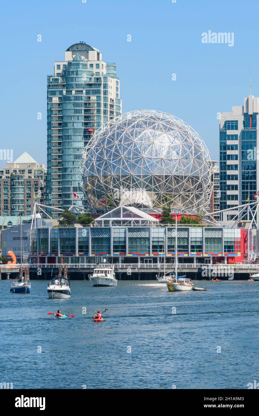 Vancouver architecture windows canada hi-res stock photography and ...