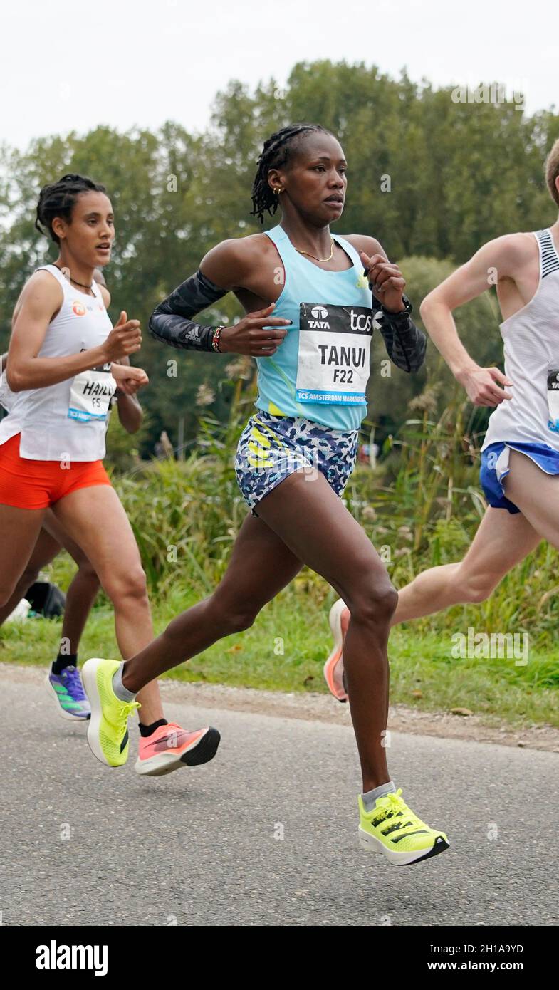 Angela Tanui (KEN) followed by Haven Hailu (ETH) during TCS Amsterdam ...