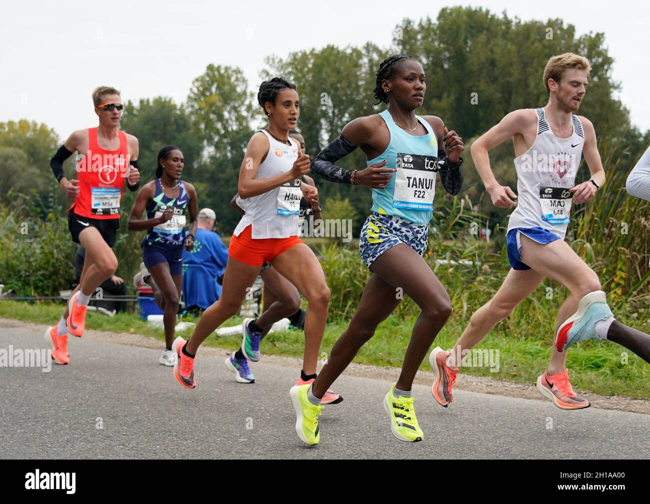 Angela Tanui (KEN) followed by Haven Hailu (ETH) during TCS Amsterdam ...
