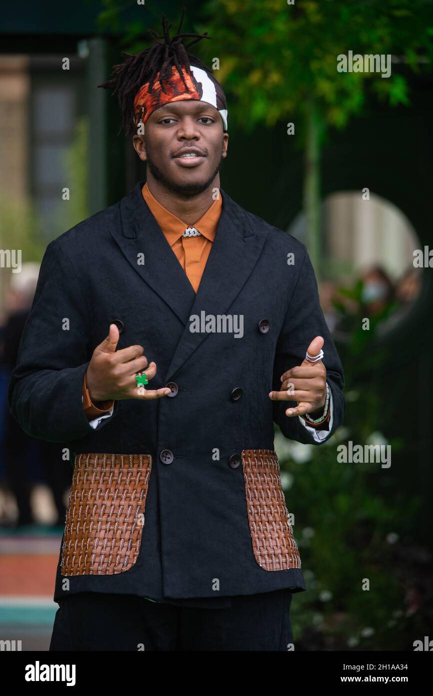 London, UK. 17th Oct, 2021. KSI attends the Earthshot Prize 2021 at ...