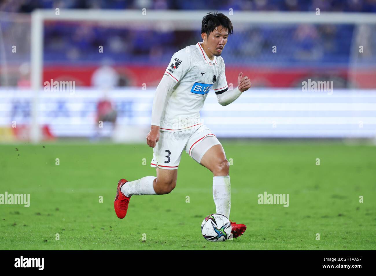 Nissan Stadium, Kanagawa, Japan. 16th Oct, 2021. Ryosuke Shindo (Consadole), OCTOBER 16, 2021 ...