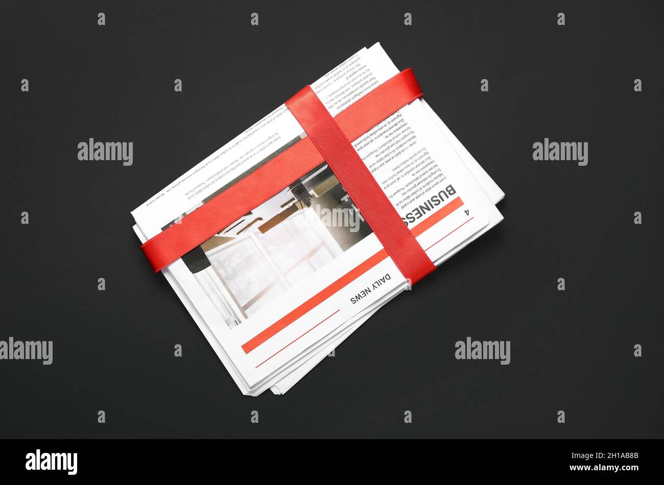 Newspaper roll top hi-res stock photography and images - Alamy