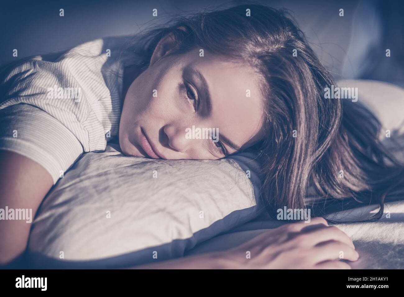Sleep blue light hi-res stock photography and images - Alamy