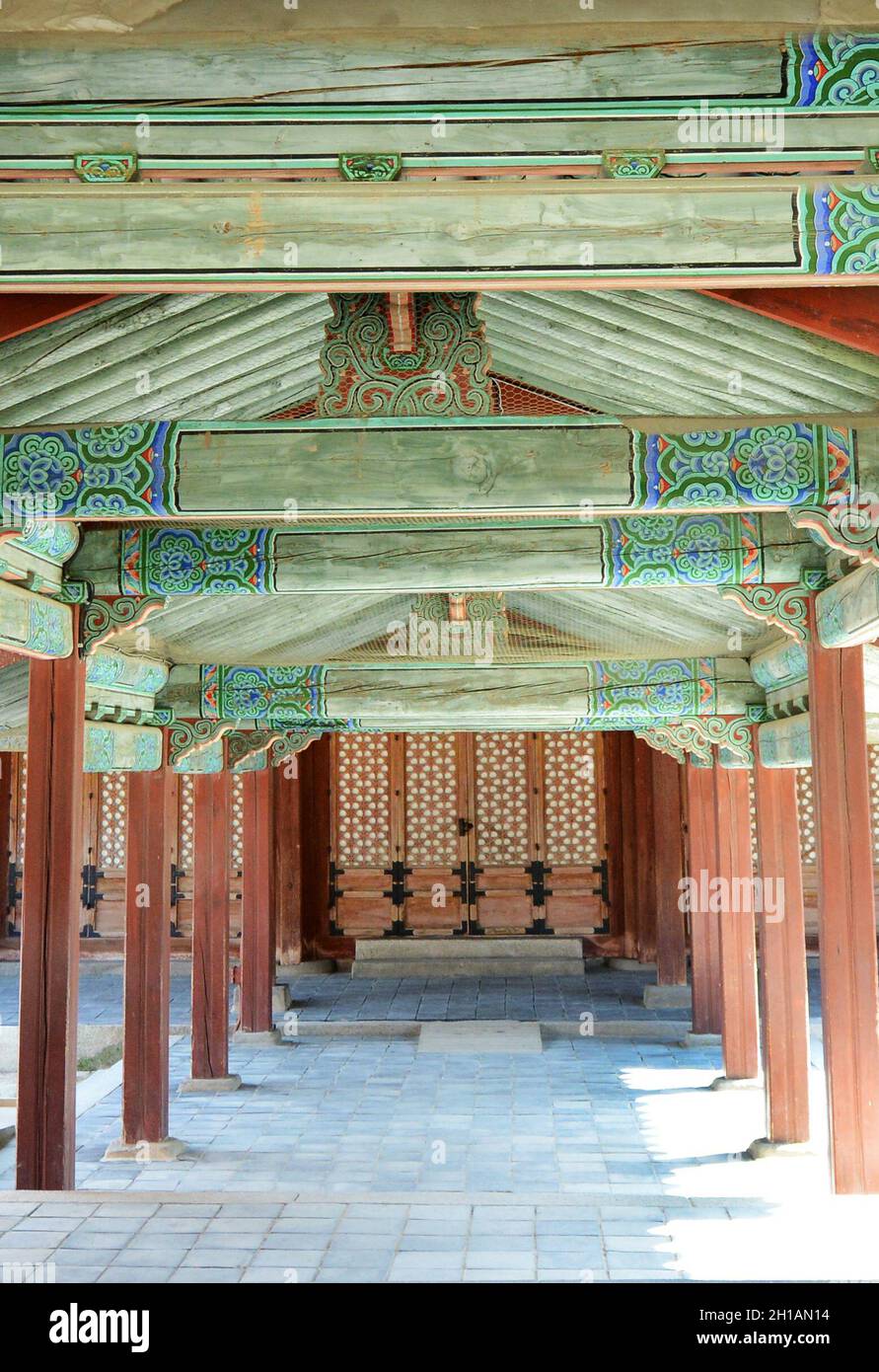 Binyangmun Gate at the Changgyeonggung palace in Seoul, Korea Stock ...