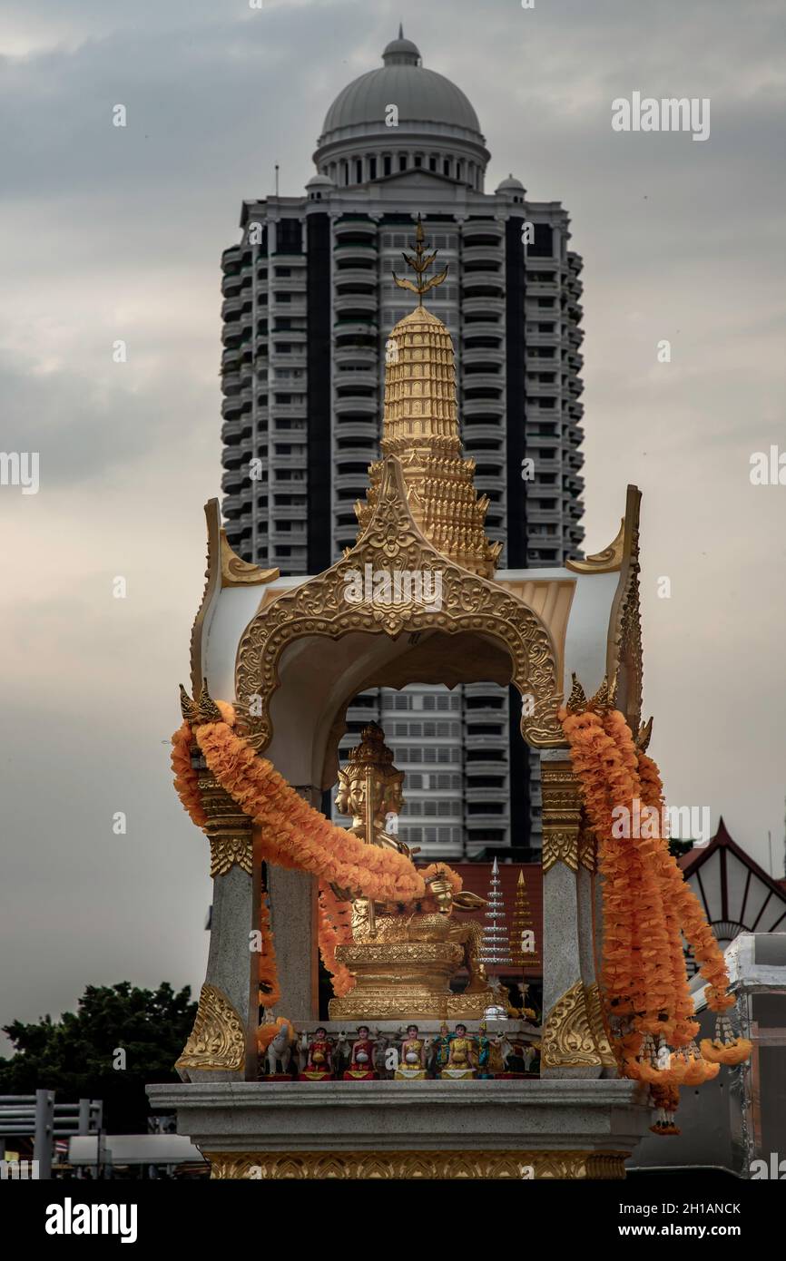 Bangkok, Thailand - 13 Dec 2019 : Golden statue of Phra Phrom or four ...