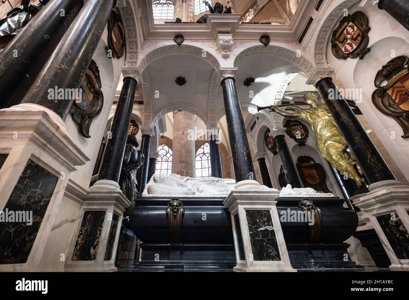 Low angle view of the grave or mausoleum of William of Orange in the ...