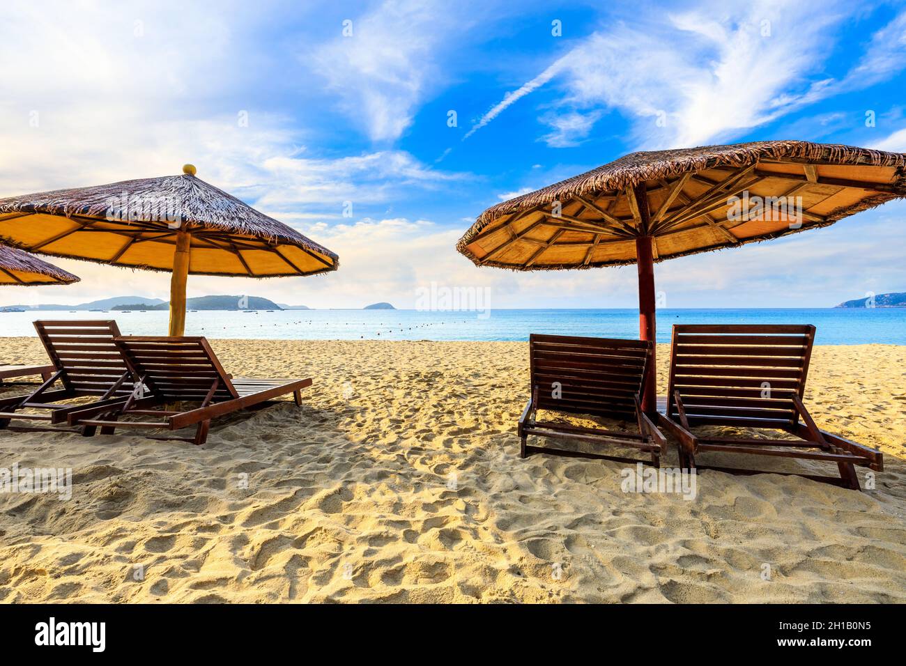 Summer sun bed hi-res stock photography and images - Alamy