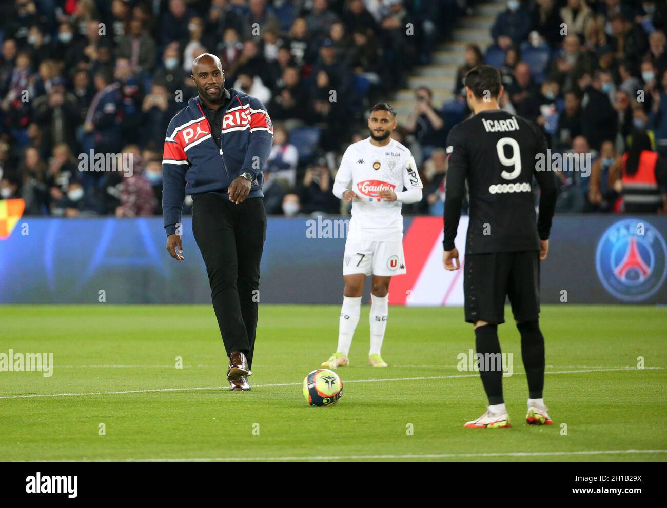 Teddy Riner kicks off the French championship Ligue 1 football match ...
