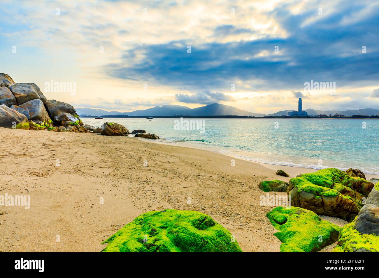 Beach ocean landscape hi-res stock photography and images - Alamy