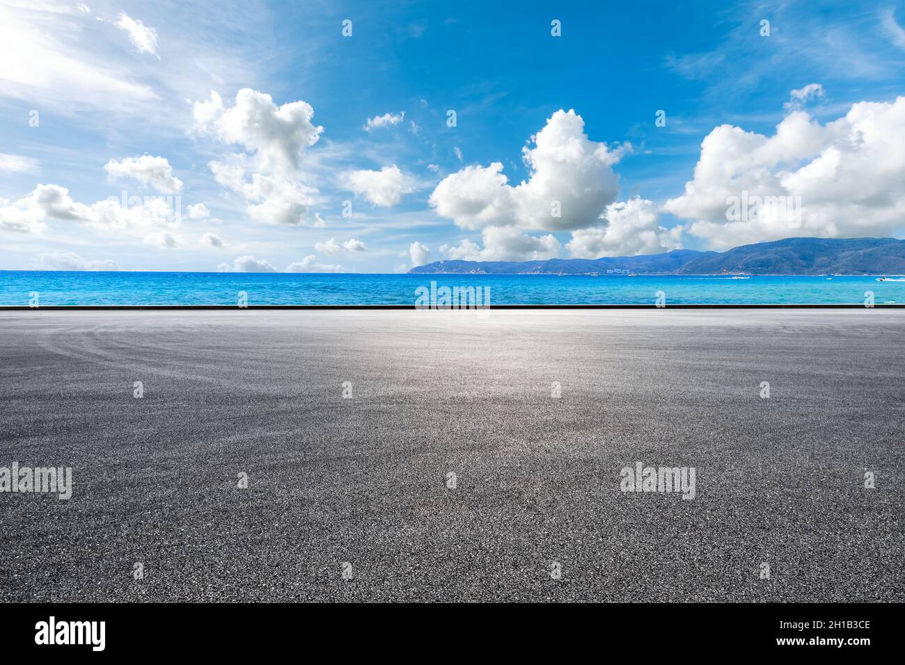 Scene on sea road hi-res stock photography and images - Alamy