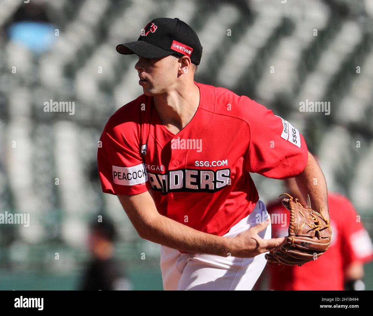 18th Oct, 2021. 18th Oct, 2021. SSG Landers' Samuel Gaviglio Samuel ...