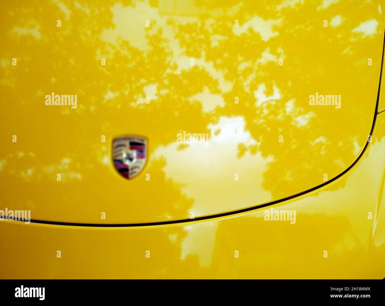 Car fragment hi-res stock photography and images - Alamy