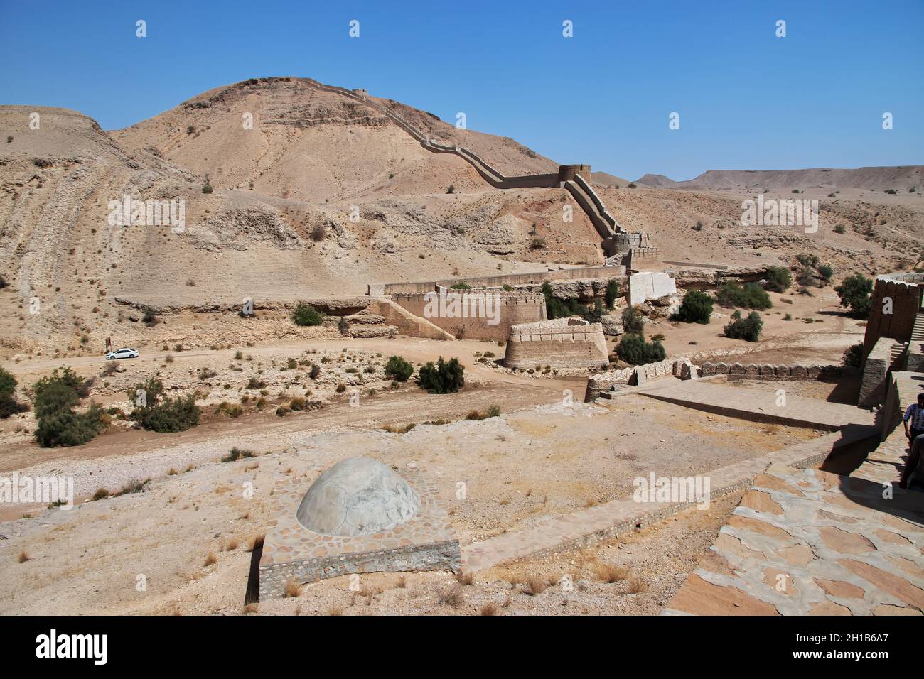 Ranikot Fort, Great Wall of Sindh, vinatge ruins in Pakistan Stock ...