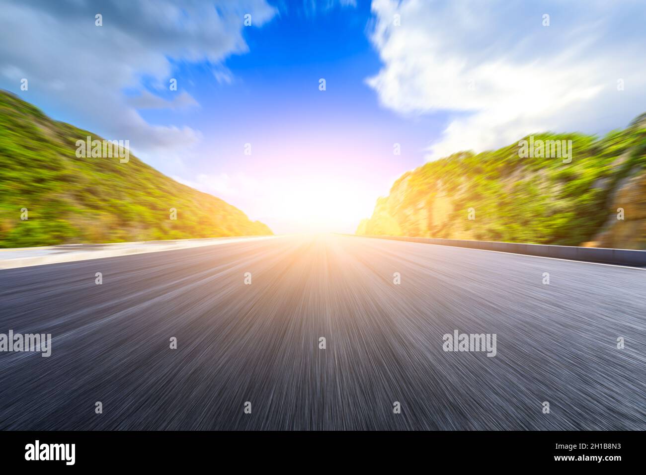 Summer landscape line road hi-res stock photography and images - Alamy